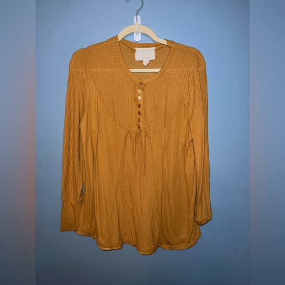 evy's tree | Tops | Evys Tree The Kiera Henley | Poshmark